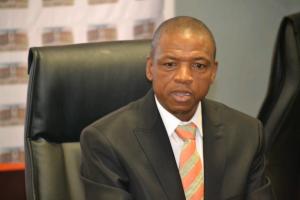Premier Mahumapelo visits Mompati family | TaungDailyNews