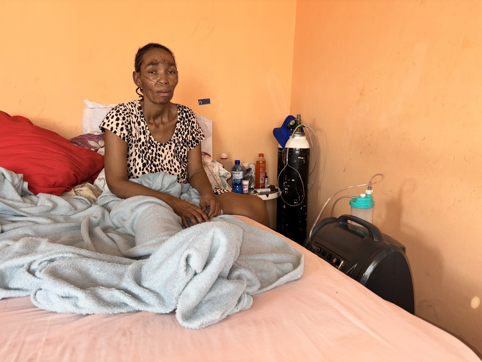 A woman dependent on power-operated oxygen tank to breathe need your ...