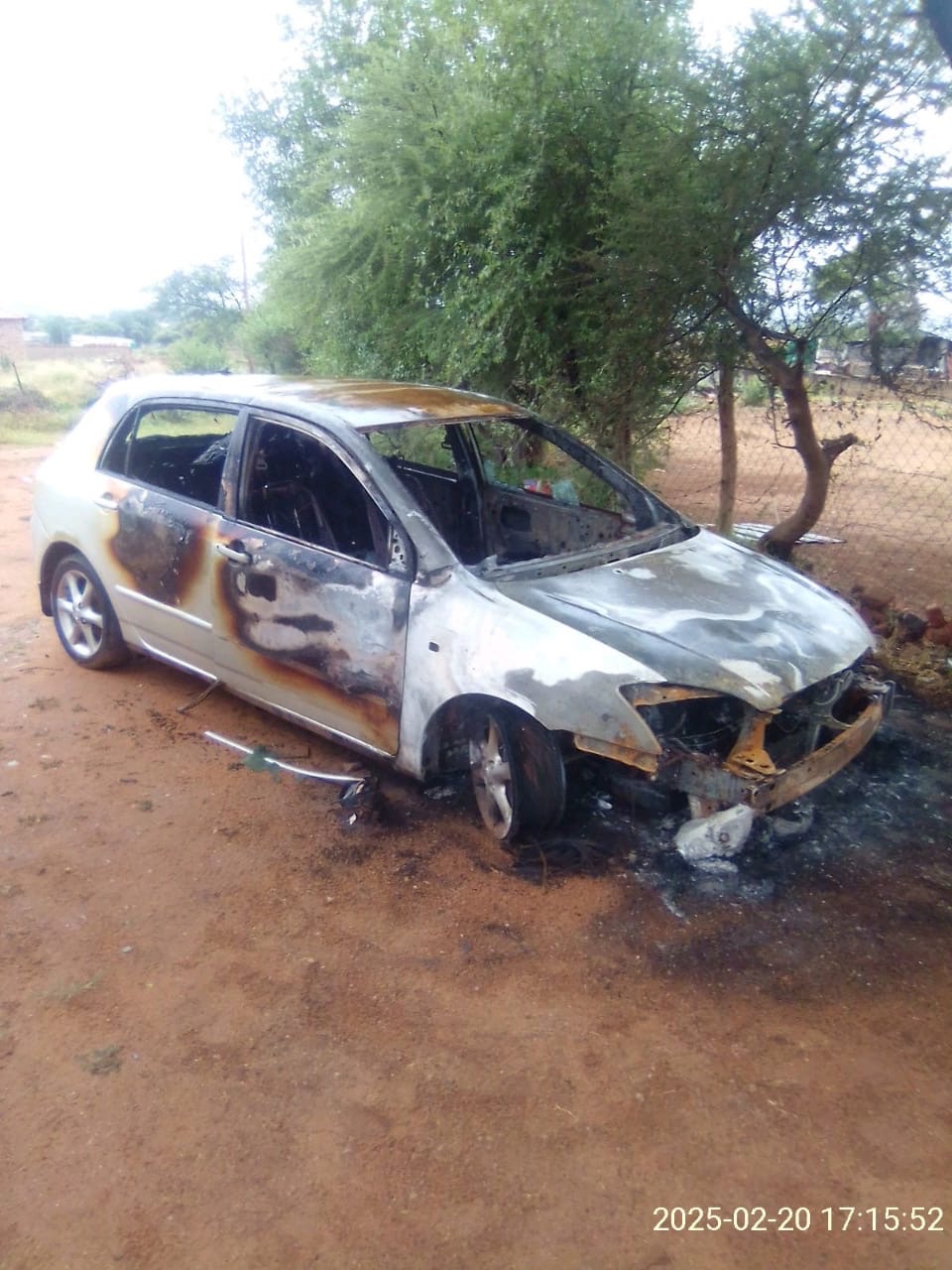 Sejanaga sa lepodisi la Taung se jelwe ka molelo | The Guardian